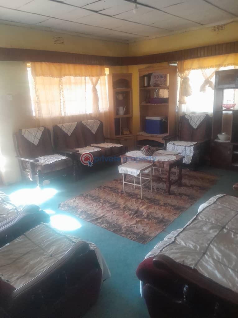 3 bedroom Houses For Sale Queens Park East Upper Rangemore Bulawayo ...