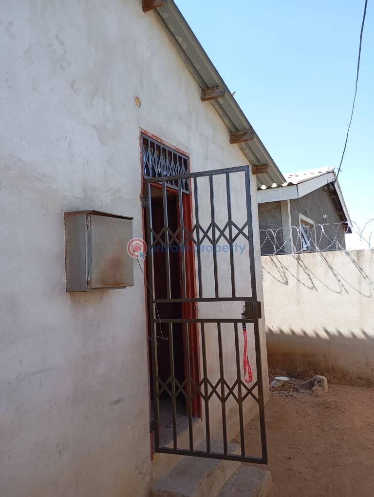 3 bedroom Houses For Sale Pumula South , Bulawayo Pumula South Bulawayo ...
