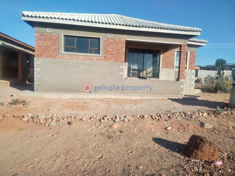 4 bedroom Houses For Sale Old Mutual Area Pumula South Bulawayo High ...