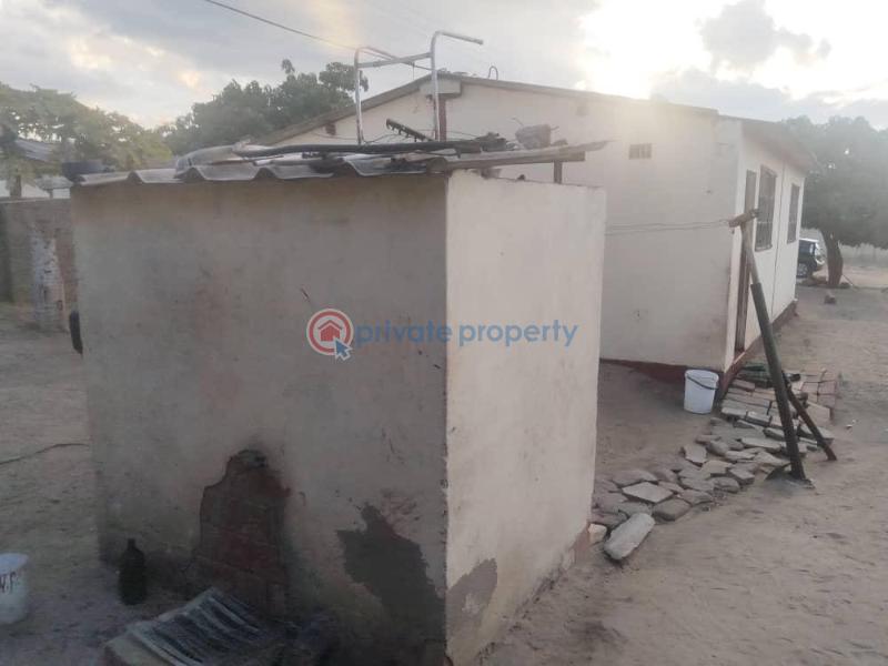 2 bedroom Houses For Sale Gwabalanda , Bulawayo Luveve Bulawayo High ...