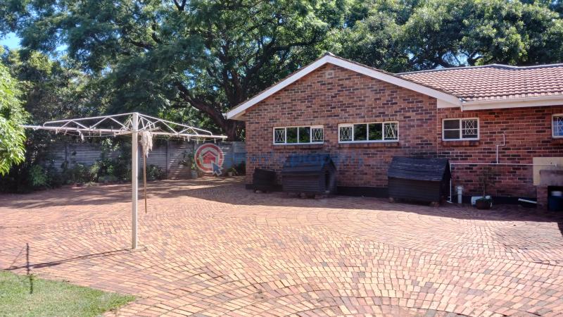 4 bedroom Houses For Sale Burnside Bulawayo South (PID: 3PAAGG ...