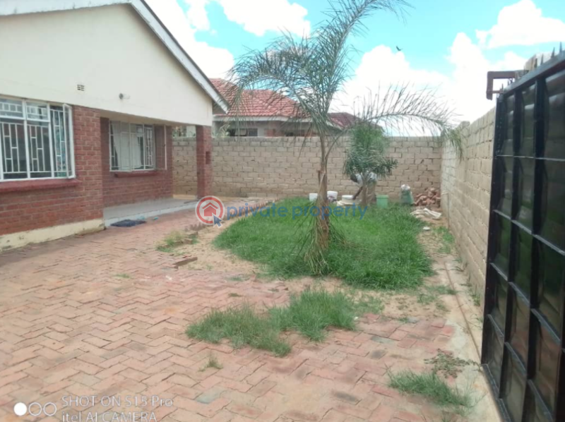 4 bedroom Houses For Sale Zengeza 3 Zengeza Chitungwiza Mashonaland ...