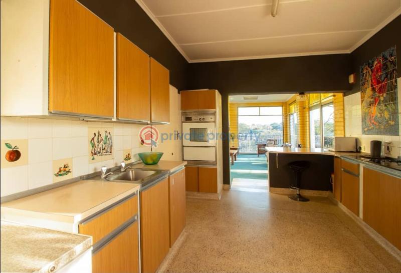 5 bedroom Houses For Sale Burnside Bulawayo East (PID: 8PAAAR ...