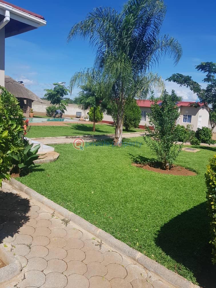 5 bedroom Commercial Property For Sale Bulawayo East (PID: 3PAAEM ...