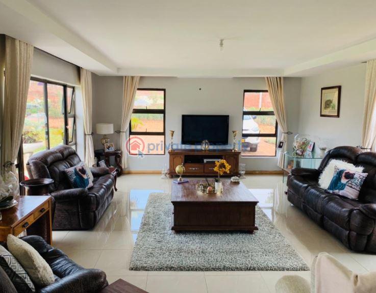 2 bedroom Houses For Sale Borrowdale Harare North (PID: 3PAADP ...