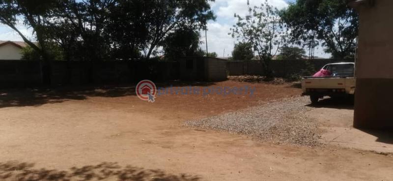 3 bedroom Houses For Sale Mahatshula North Sunning Hill Bulawayo East ...