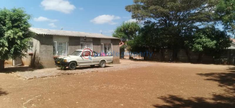 3 bedroom Houses For Sale Mahatshula North Sunning Hill Bulawayo East ...