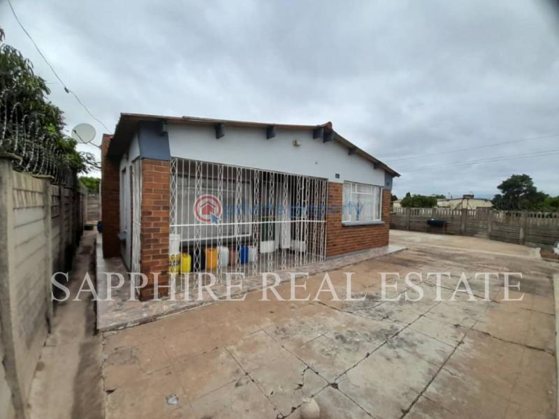 3 bedroom Houses For Sale Magwegwe Bulawayo High-Density (PID: 3PAAGM ...